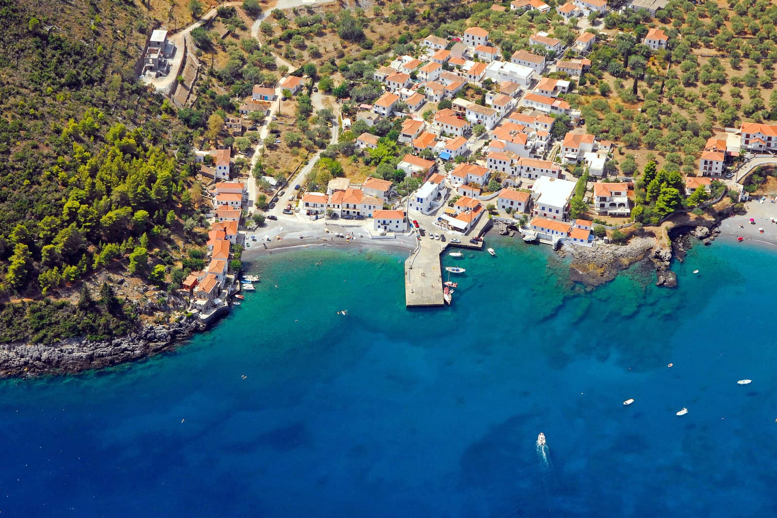 Argolic Gulf sailing holidays guide – yacht charters in Athens, Greece.