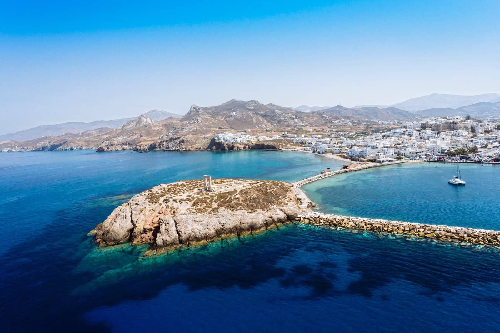 Naxos island sailing holidays, yacht charters guide Cyclades.